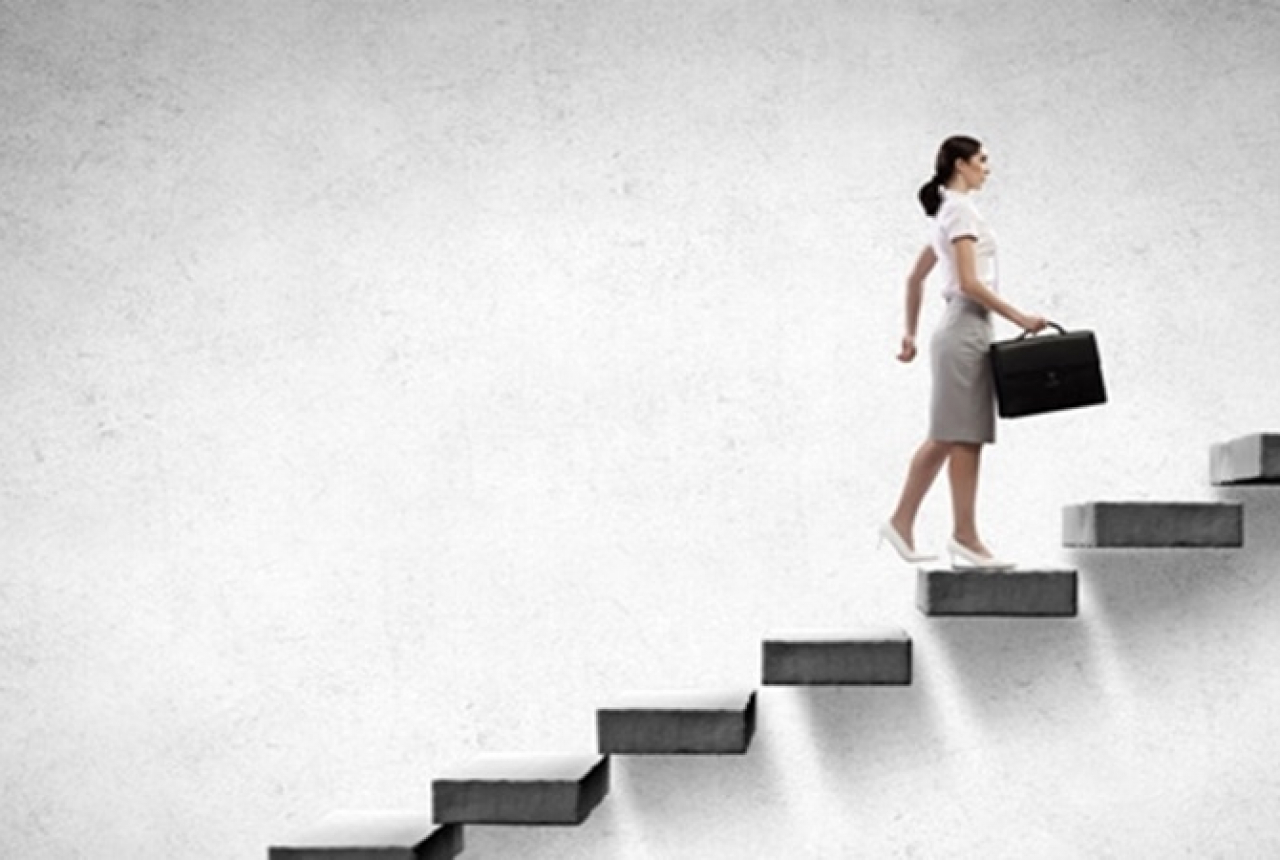 6 Manfaat Naik Turun Tangga untuk Kesehatan, Apa Saja?