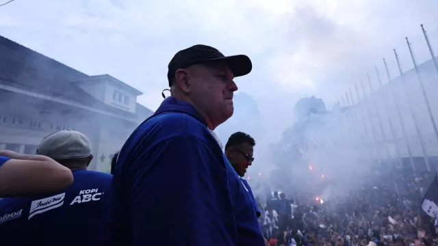 Persib Bandung Ganti 23 Pemain, Bojan Hodak Sebut Musim Ini Paling ...