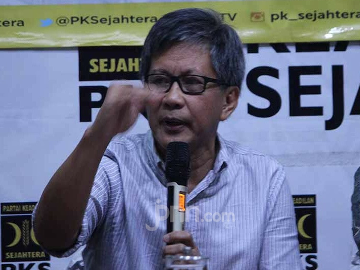 Jokowi Larang Menteri Bicara Penundaan Pemilu 2024 Memang Bisa