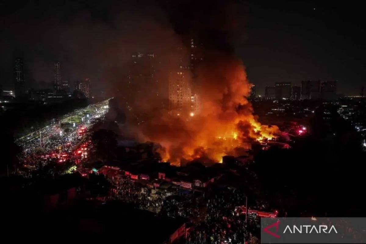 Kebakaran Pasar Jiung Kemayoran, 3 Orang Luka dan 330 KK Terdampak ...