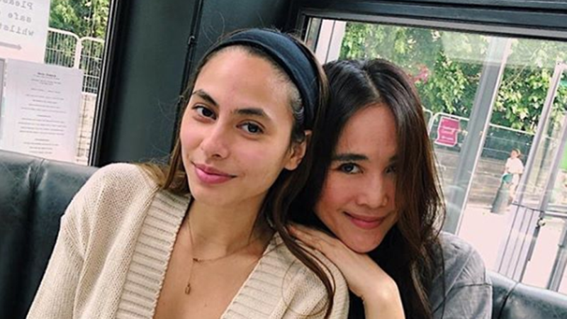 Bentuk Kuenya Keren Banget! Ina Thomas Ungkap Resep Banana Cake - GenPI.co