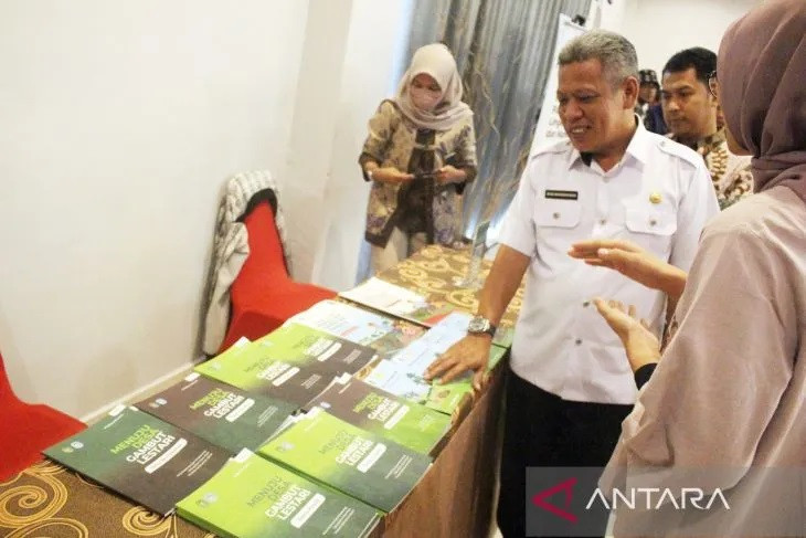 Hal 2 : Kurikulum Mulok Gambut dan Mangrove Resmi Diluncurkan di Kubu ...